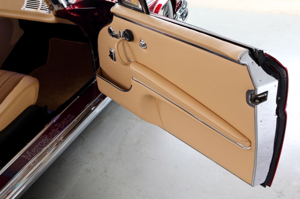 66y Mercedes-Benz 300SEC: 京都のカスタム屋さんのブログ Custom Shop HOT STYLE CUSTOMS